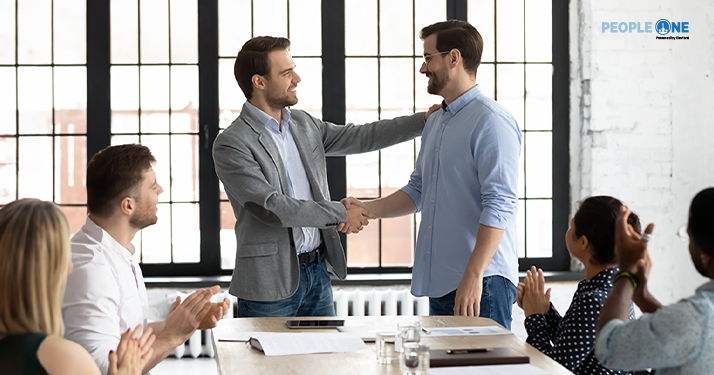 10 Ideas to Welcome New Employees and Create a Positive Onboarding